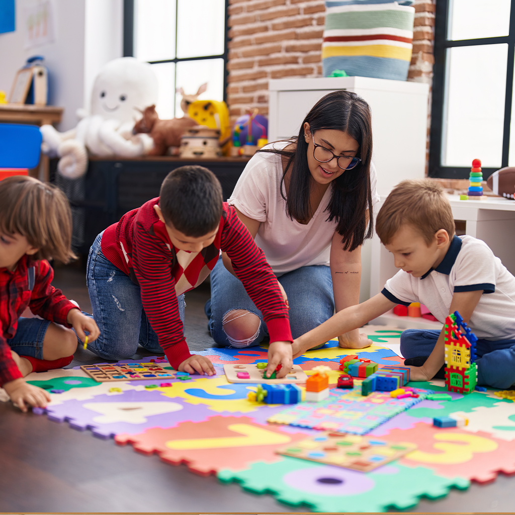 Cómo Ser Asistente de Aula: Requisitos, Tareas y Sueldo Promedio - Blog